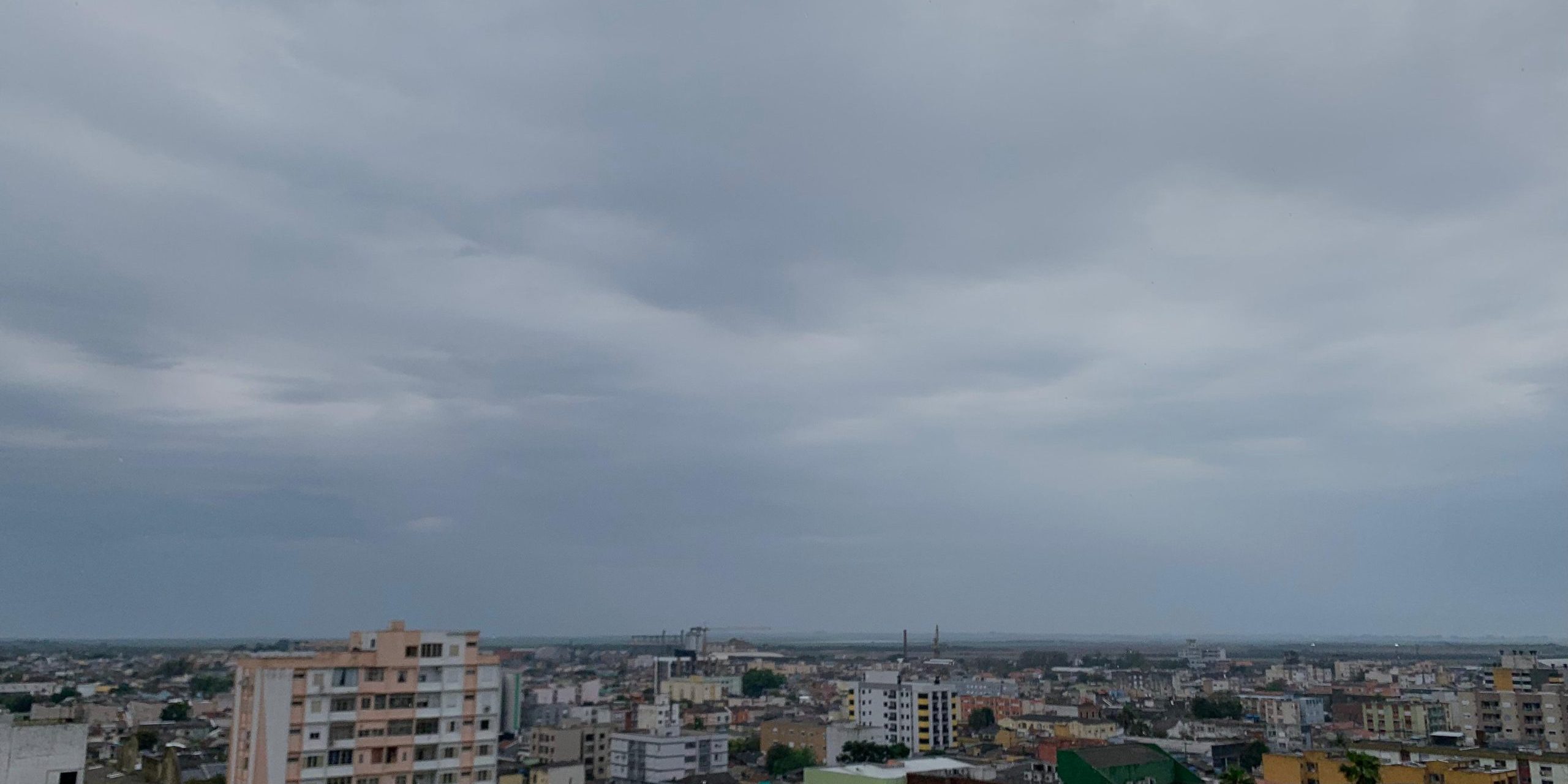 Quinta-feira de céu parcialmente nublado e temperaturas altas na Zona ...